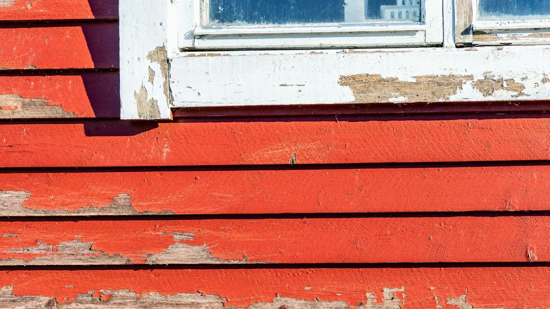 6 Reasons Your Home’s Siding Fades and How to Prevent It | Safe Harbor ...