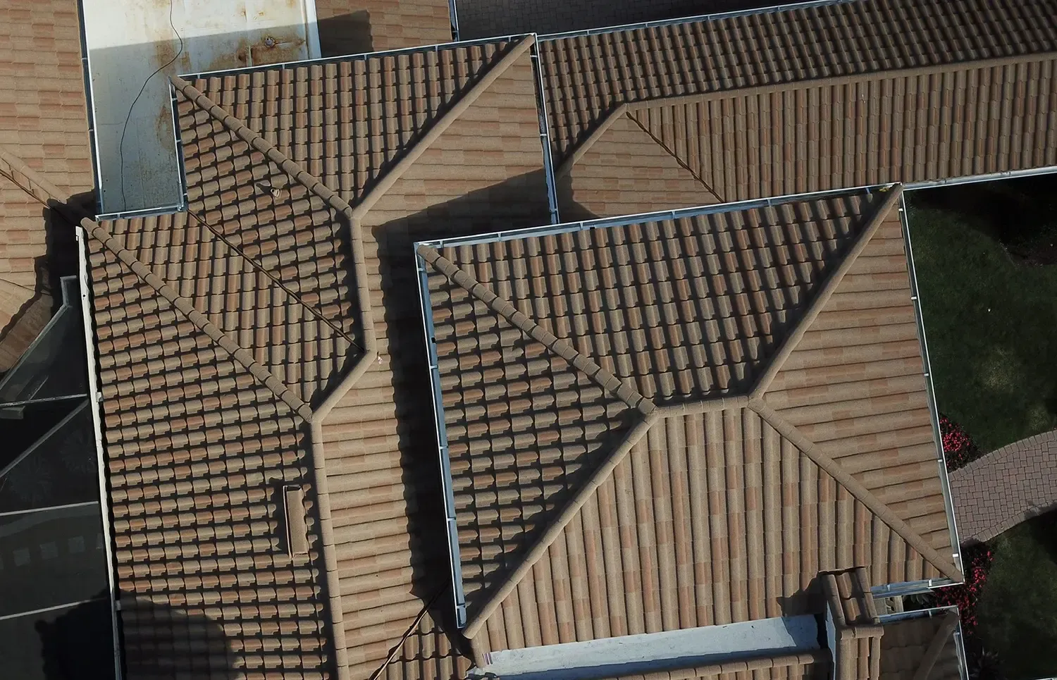 Stone-Coated Metal vs. Clay Tiles: Which Roofing Material Is Better?